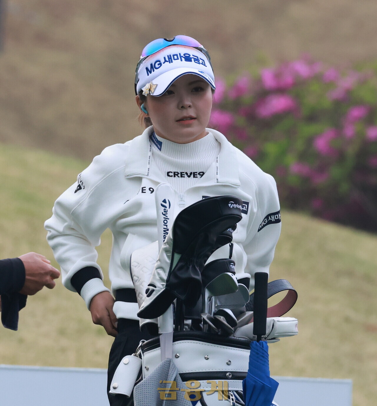 티샷 준비하는 MG새마을금고 송가은, KLPGA'덕신EPC 챔피언십'