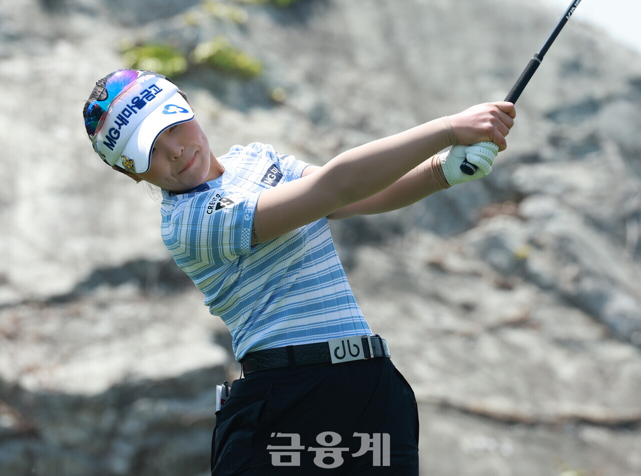 MG새마을금고 송가은, KLPGA'덕신EPC 챔피언십'둘째날 티샷